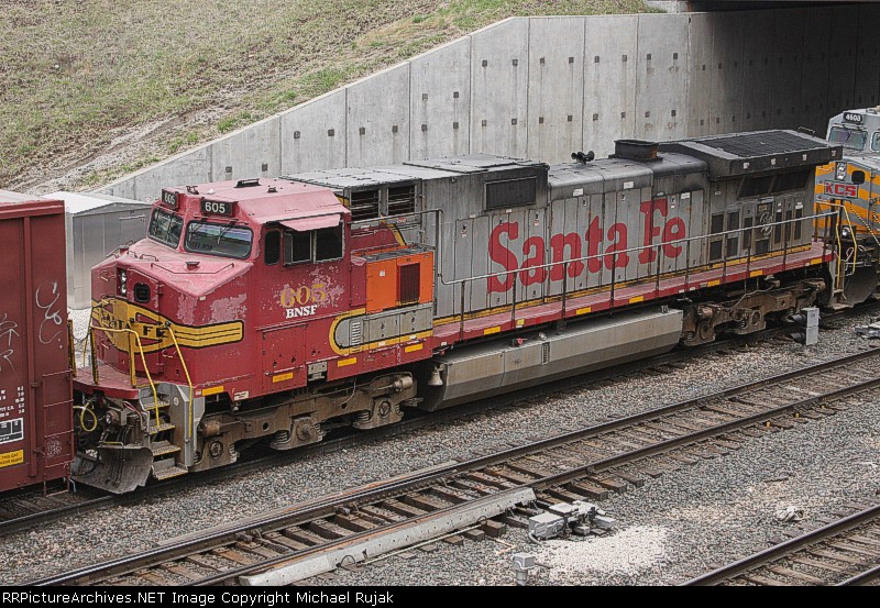 BNSF 605